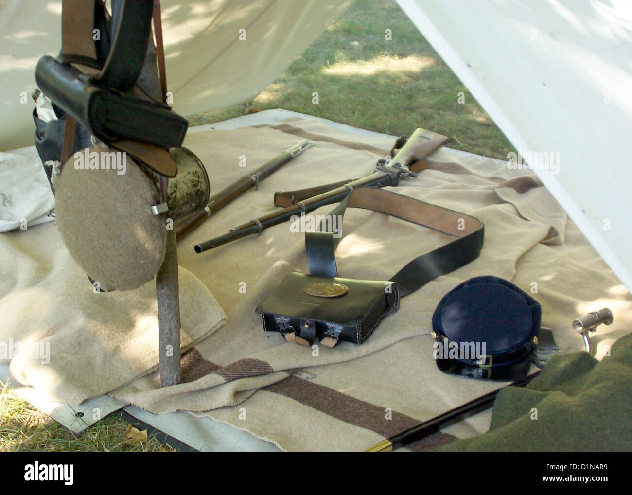 Battlefield camp hi-res stock photography and images - Alamy