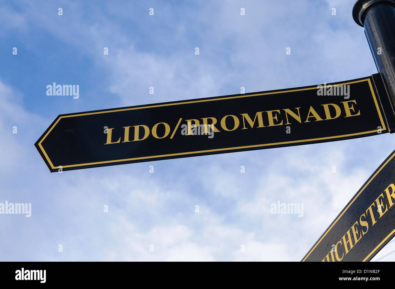 Sign to the Lido (outdoor swimming pool) and Promenade at Whitehead ...