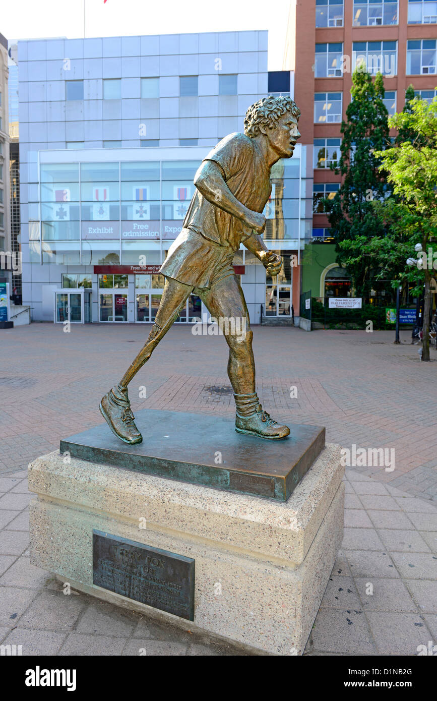 Terry fox statue hi-res stock photography and images - Alamy