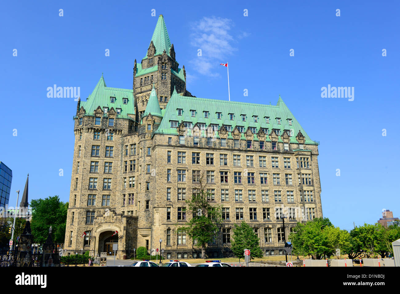Confederation building ottawa hi-res stock photography and images - Alamy