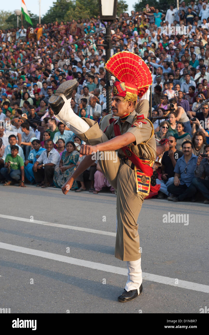 Wagah border hi-res stock photography and images - Alamy
