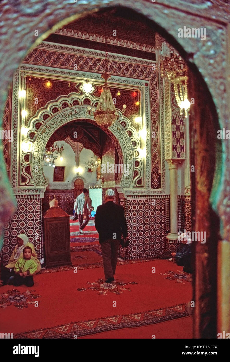 The interior of the Moulay Idriss Mosque, Fez, Morocco Stock Photo - Alamy