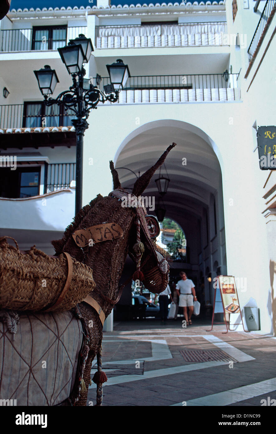 Wicker donkey hi-res stock photography and images - Alamy