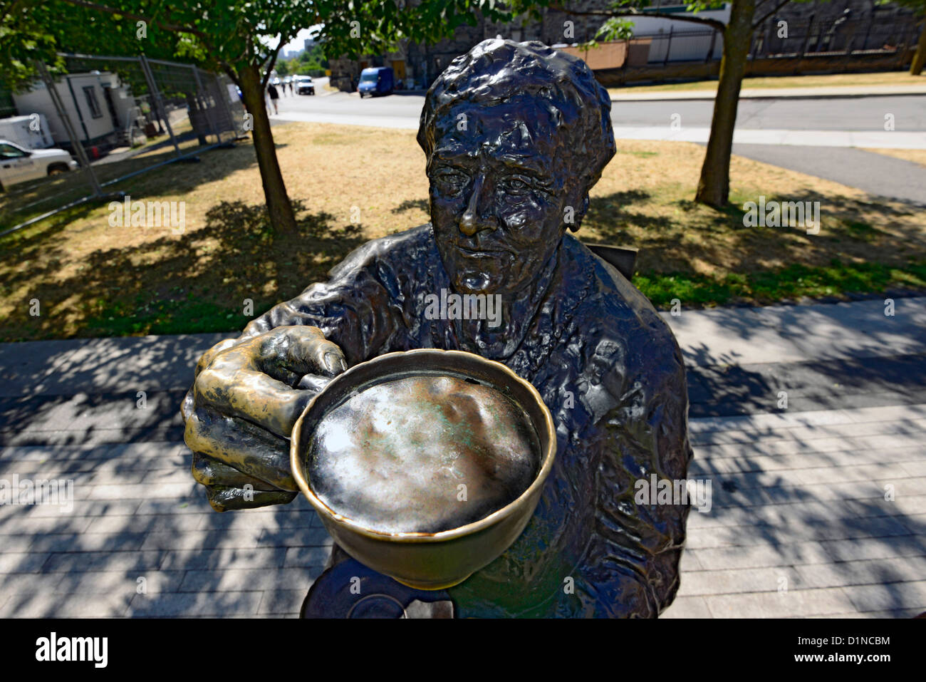 Monument of 5 Women are Persons Statue Ottawa Ontario Canada National ...