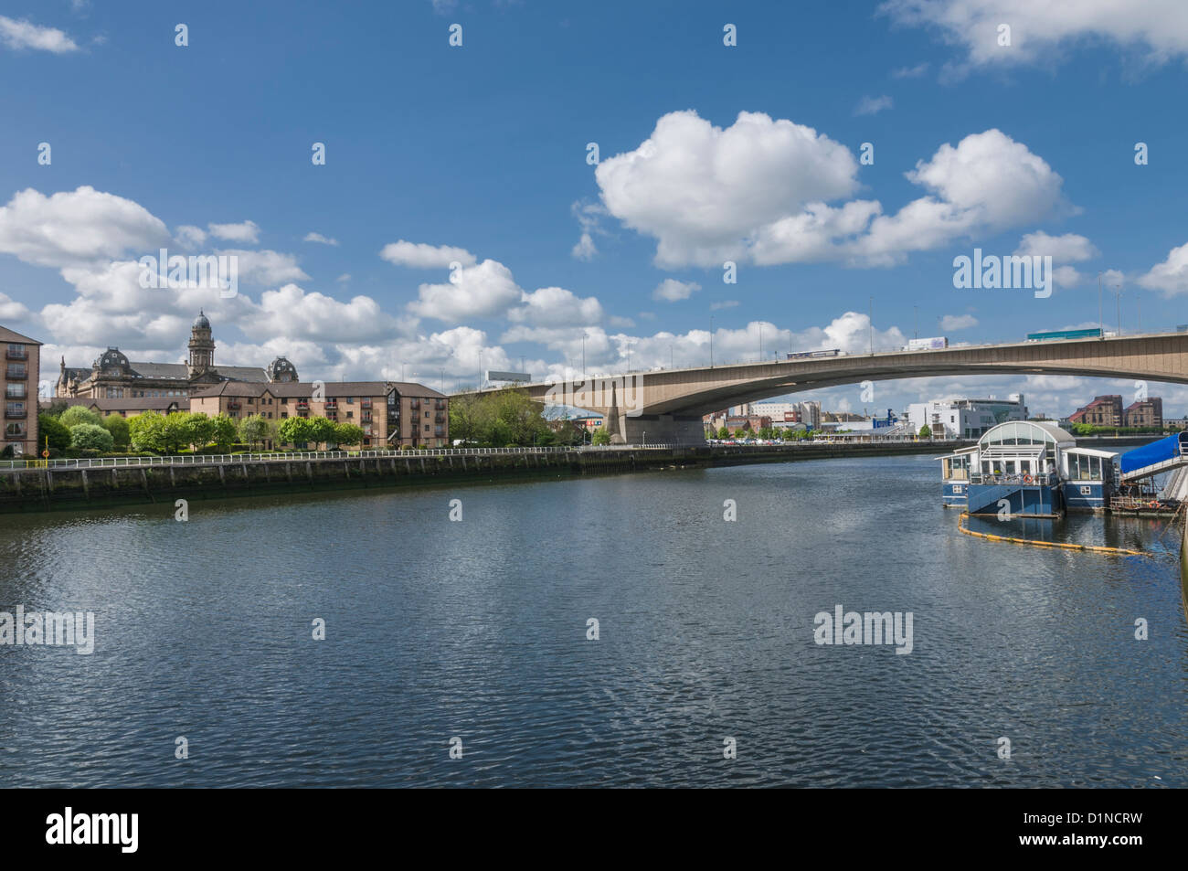 River Clyde Broomielaw Glasgow looking over to Kingston Bridge opended ...