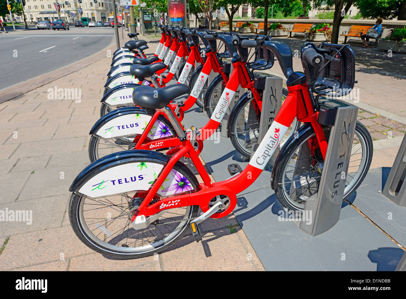 Downtown local transportation hi-res stock photography and images - Alamy