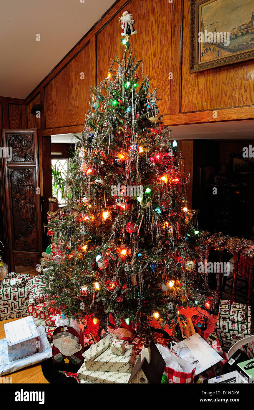 Christmas trimmings hi-res stock photography and images - Alamy