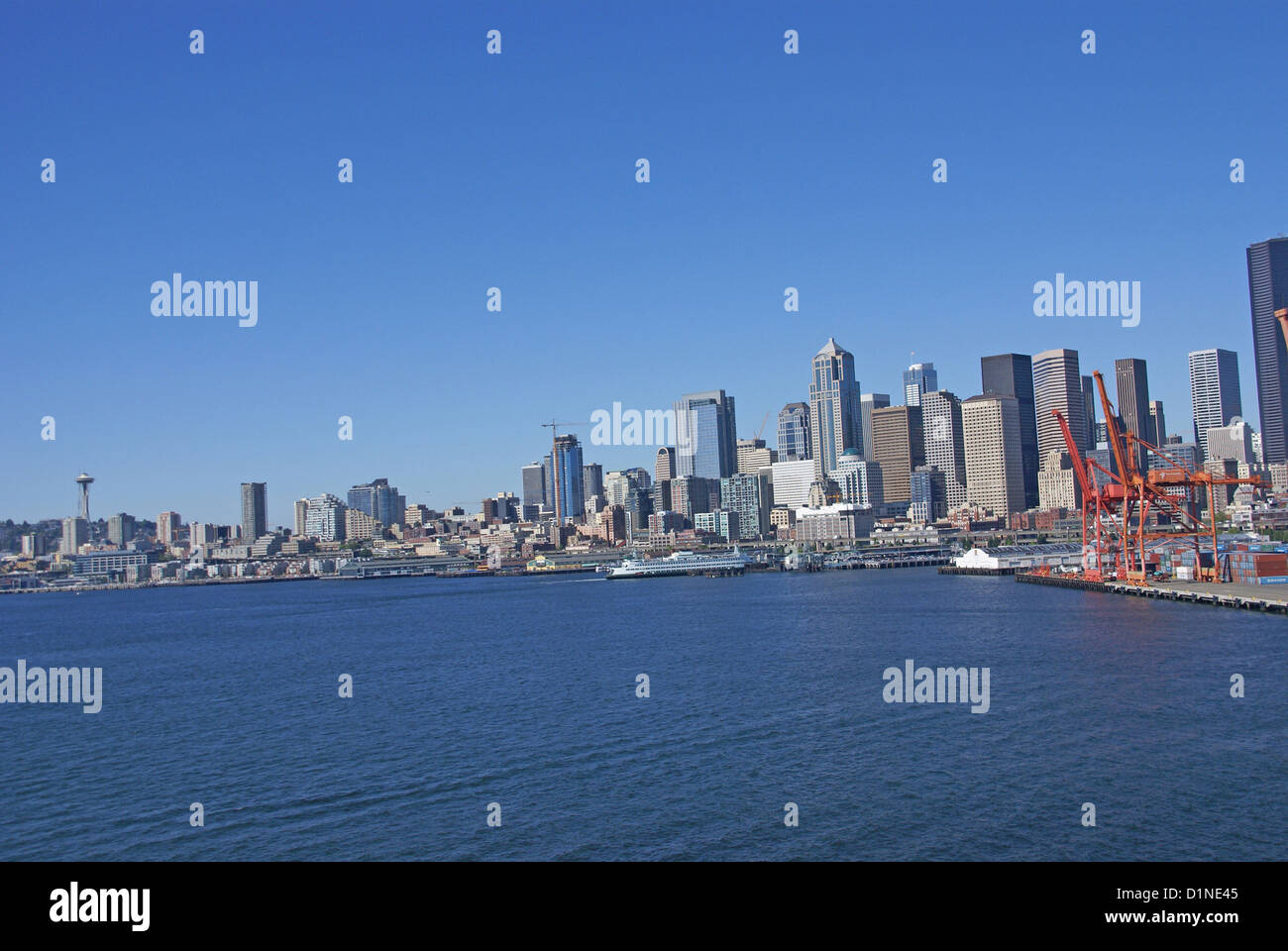 Seattle waterfront skyline, Puget Sound, Pacific Northwest Stock Photo ...