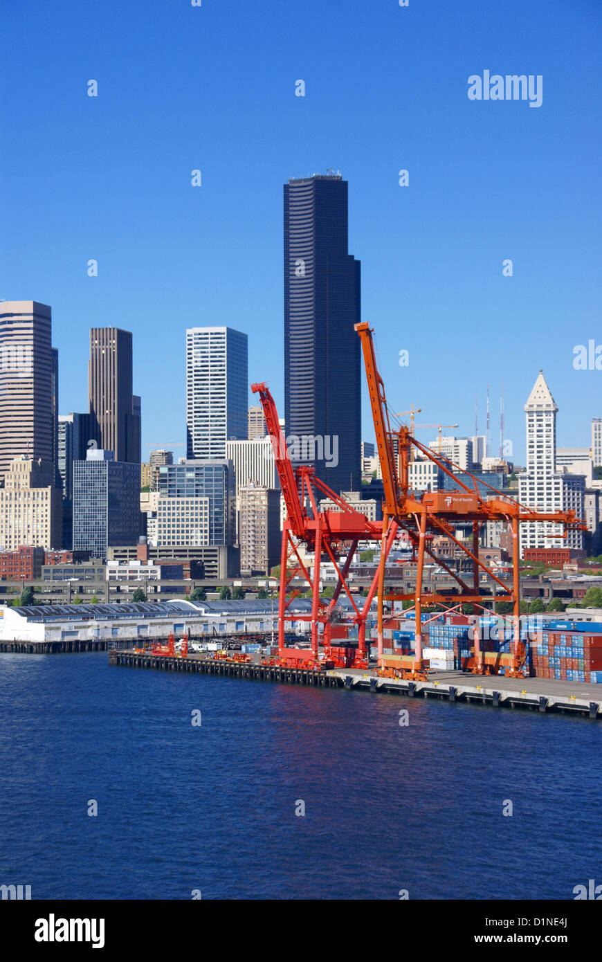 Dockyard cranes, Seattle waterfront Puget Sound, Pacific Northwest ...