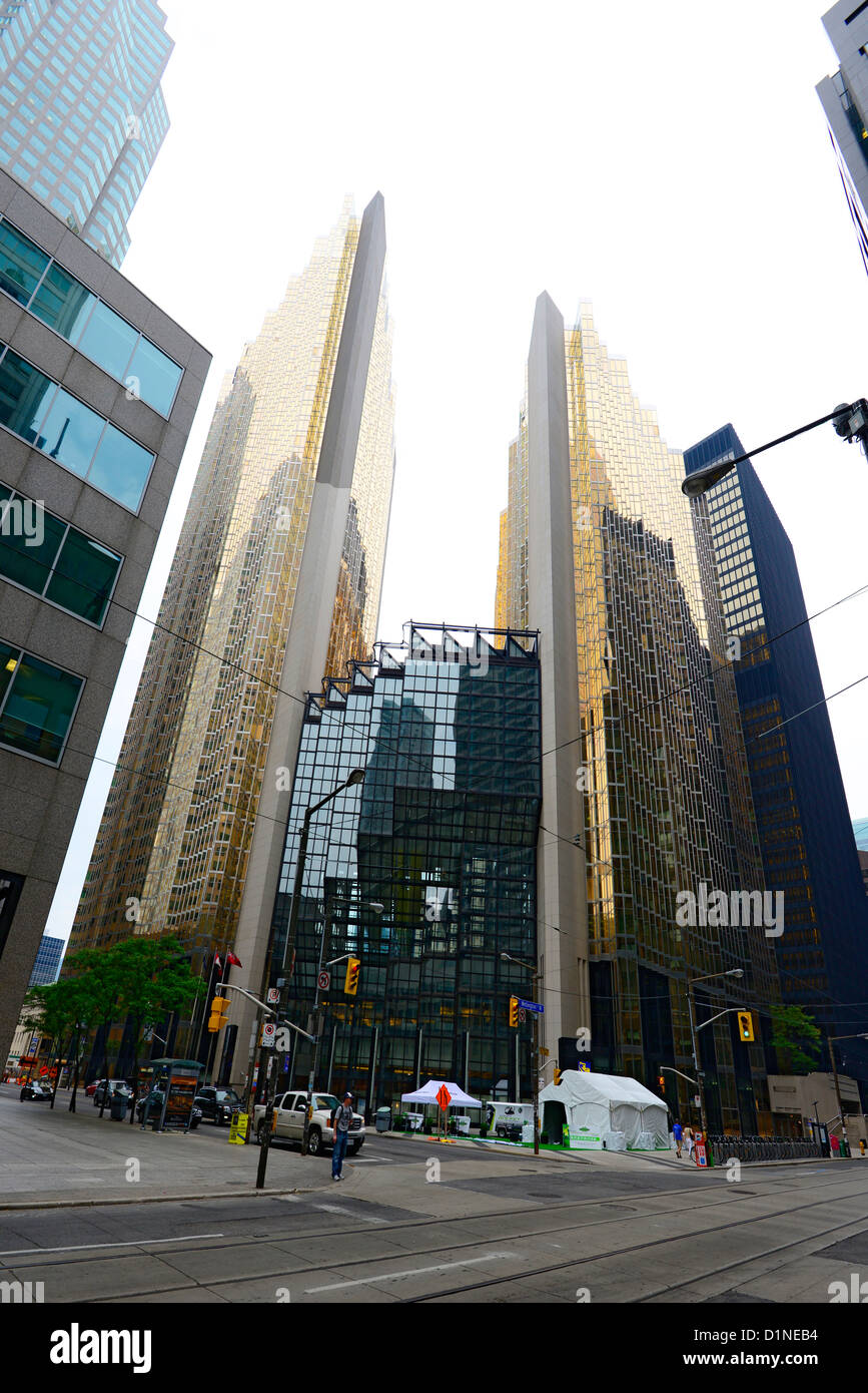 Downtown city life Toronto Ontario Canada Stock Photo - Alamy