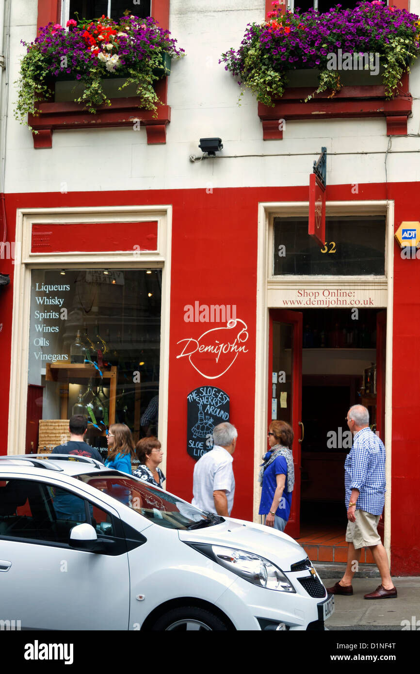 Retail edinburgh hi-res stock photography and images - Alamy