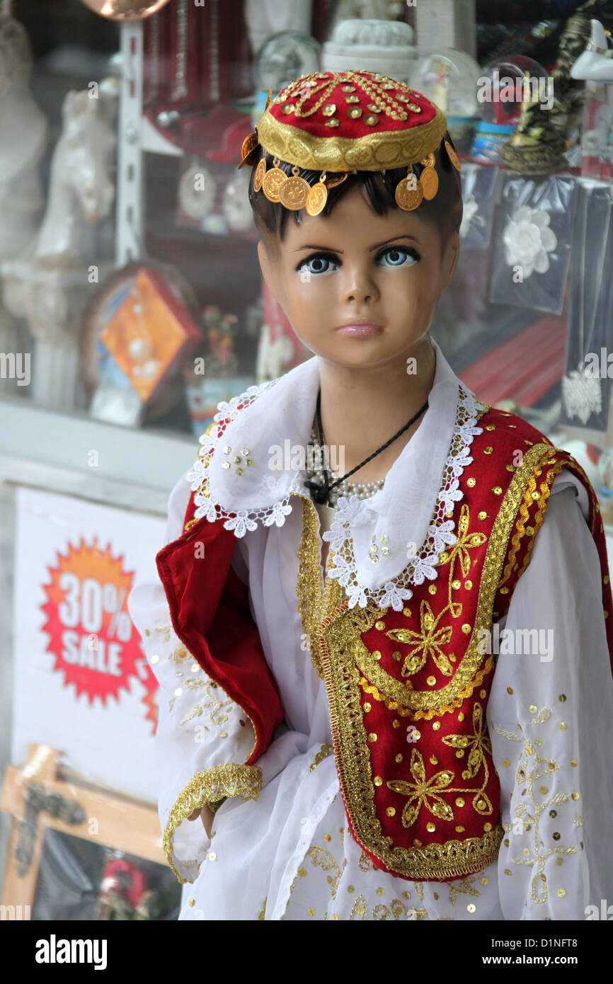 Albanian traditional hat hi-res stock photography and images - Alamy