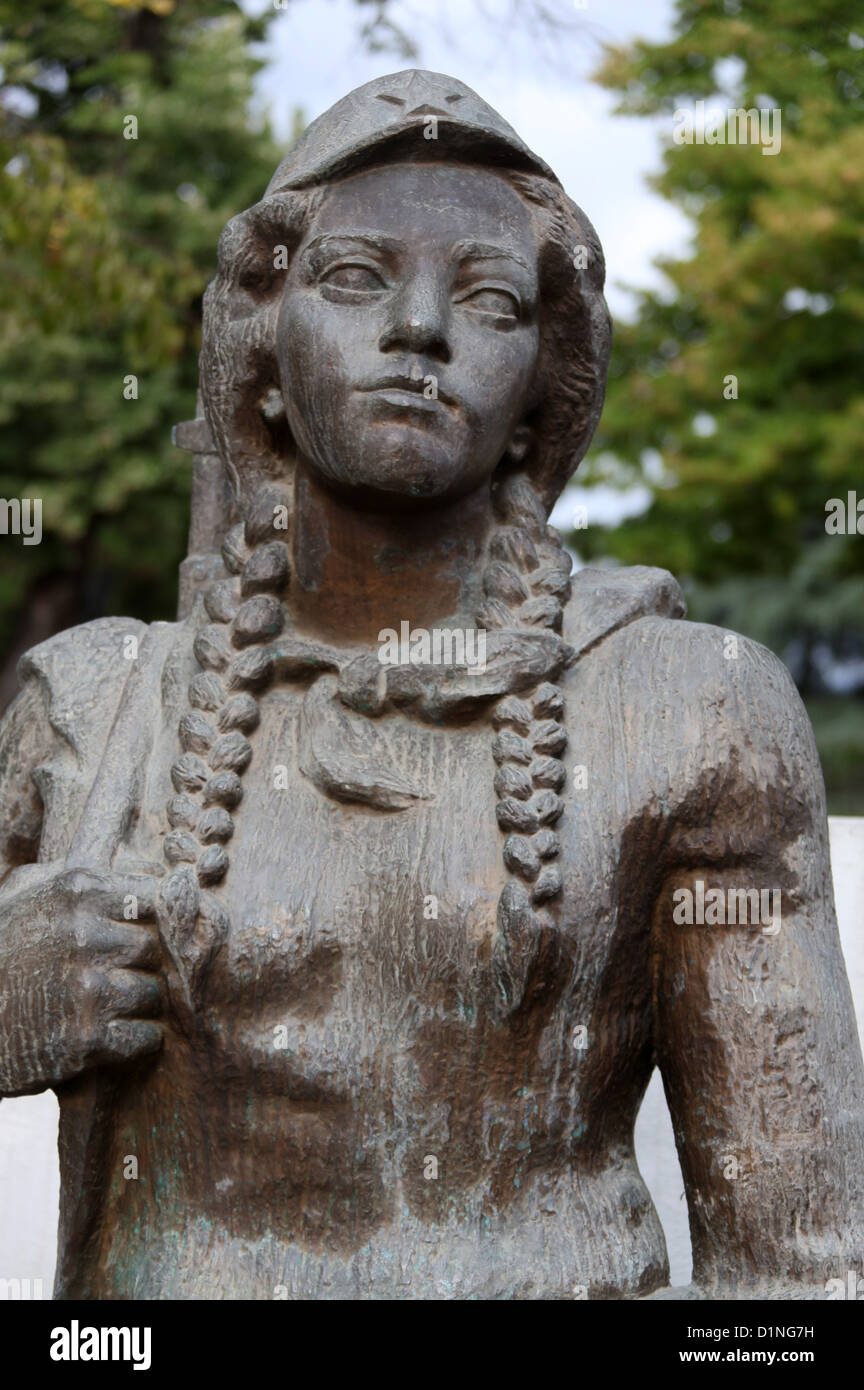 Communist era sculpture hi-res stock photography and images - Alamy Communist era sculpture hi-res stock photography and images - Alamy