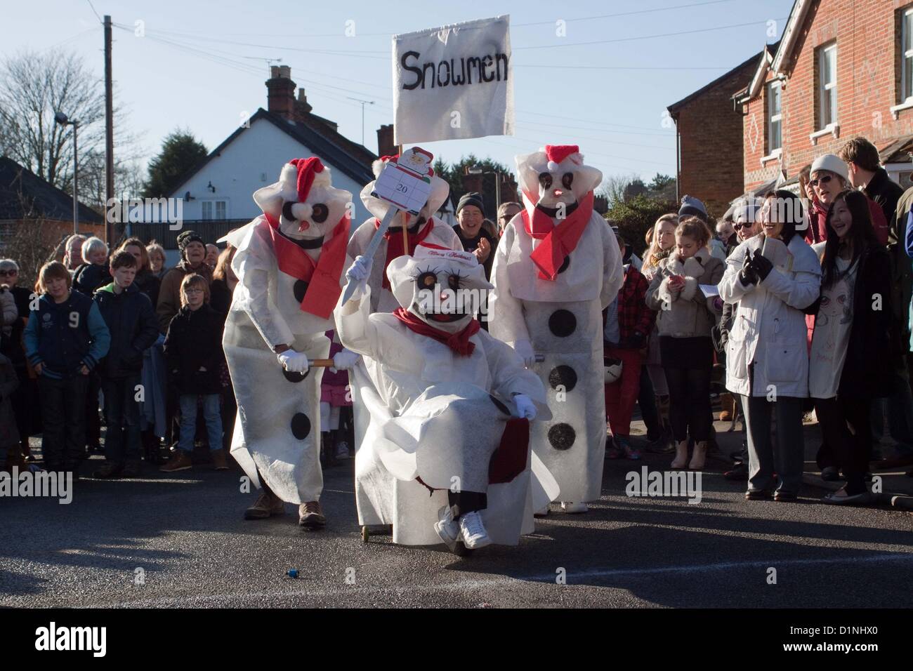 Wheelbarrow race charity fundraising hi-res stock photography and ...