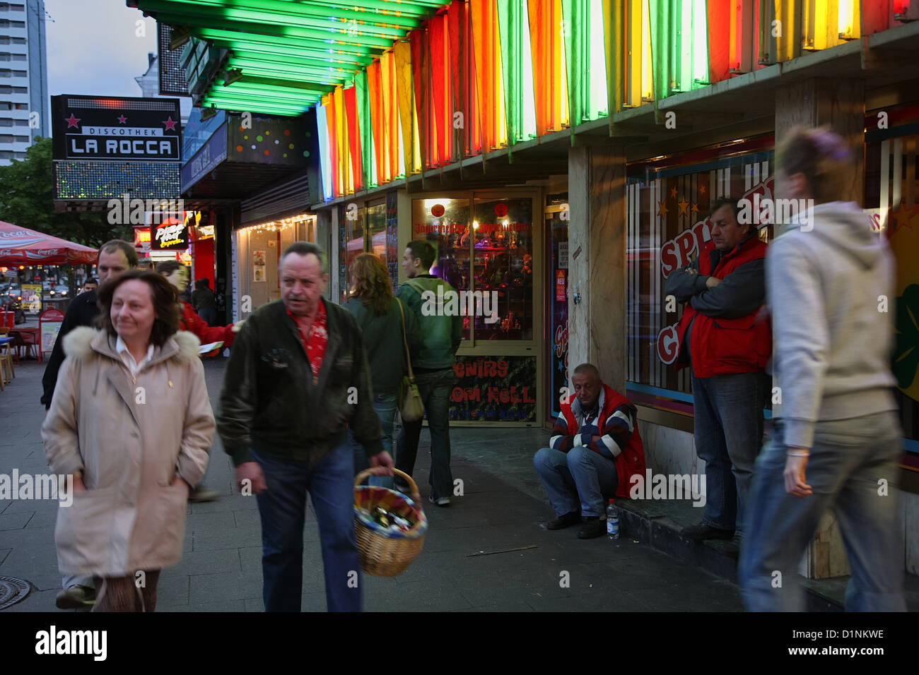 Hamburg, Germany, street scene on the Reeperbahn Stock Photo - Alamy