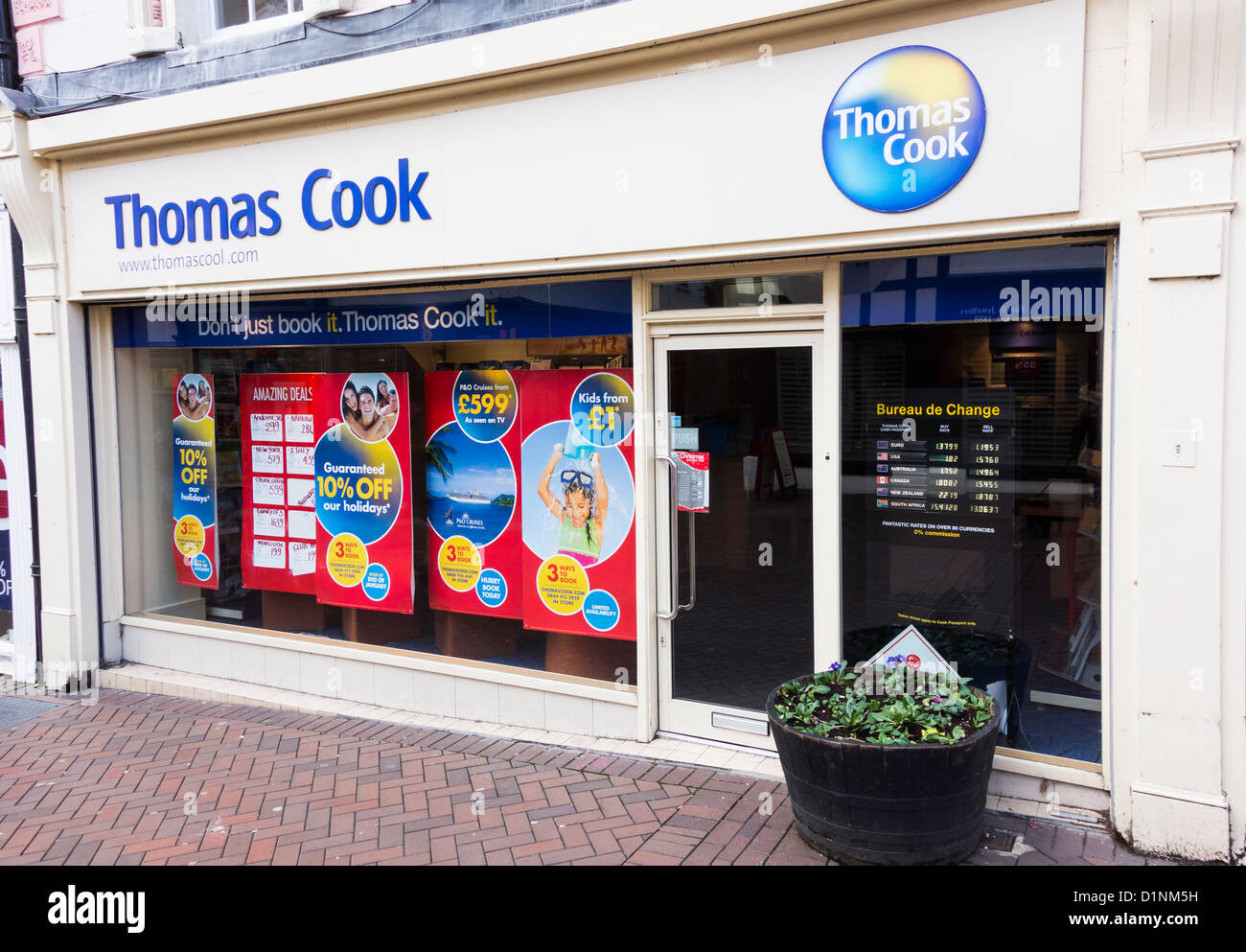 Thomas cook travel agent hi-res stock photography and images - Alamy