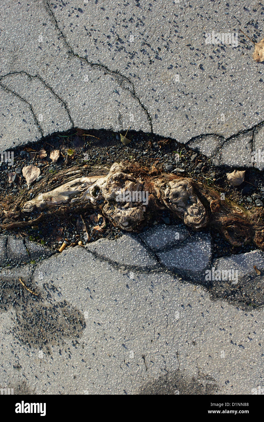 Asphalt tarmac rubble hi-res stock photography and images - Alamy