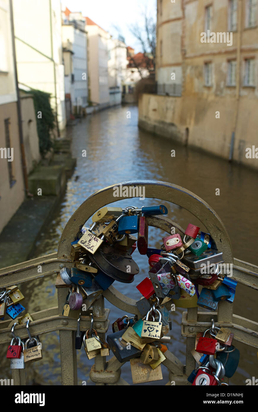 Love locks at a pictorial bridge hi-res stock photography and images ...