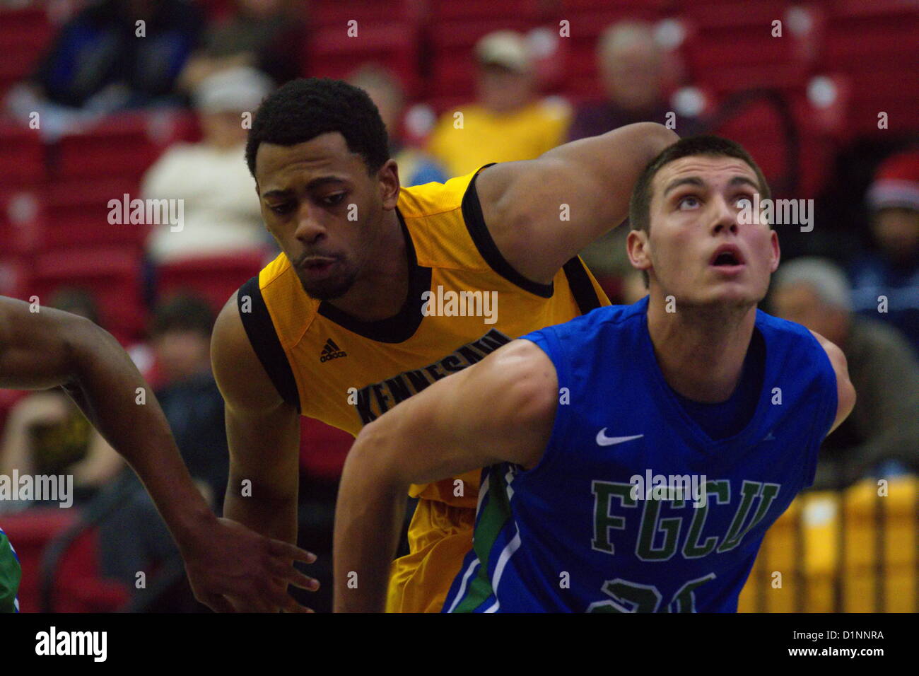 FGCU's Chase Fieler looks up at the basket waiting for a rebound during ...