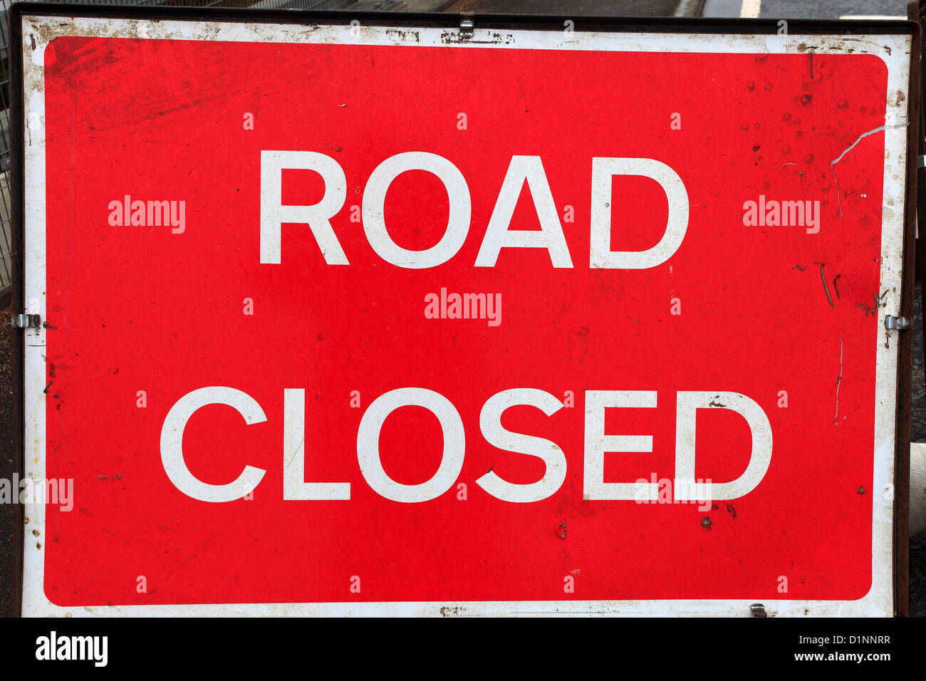 Peterborough, UK. 1st Jan, 2013. road signs, flooded river Nene, B1040 ...
