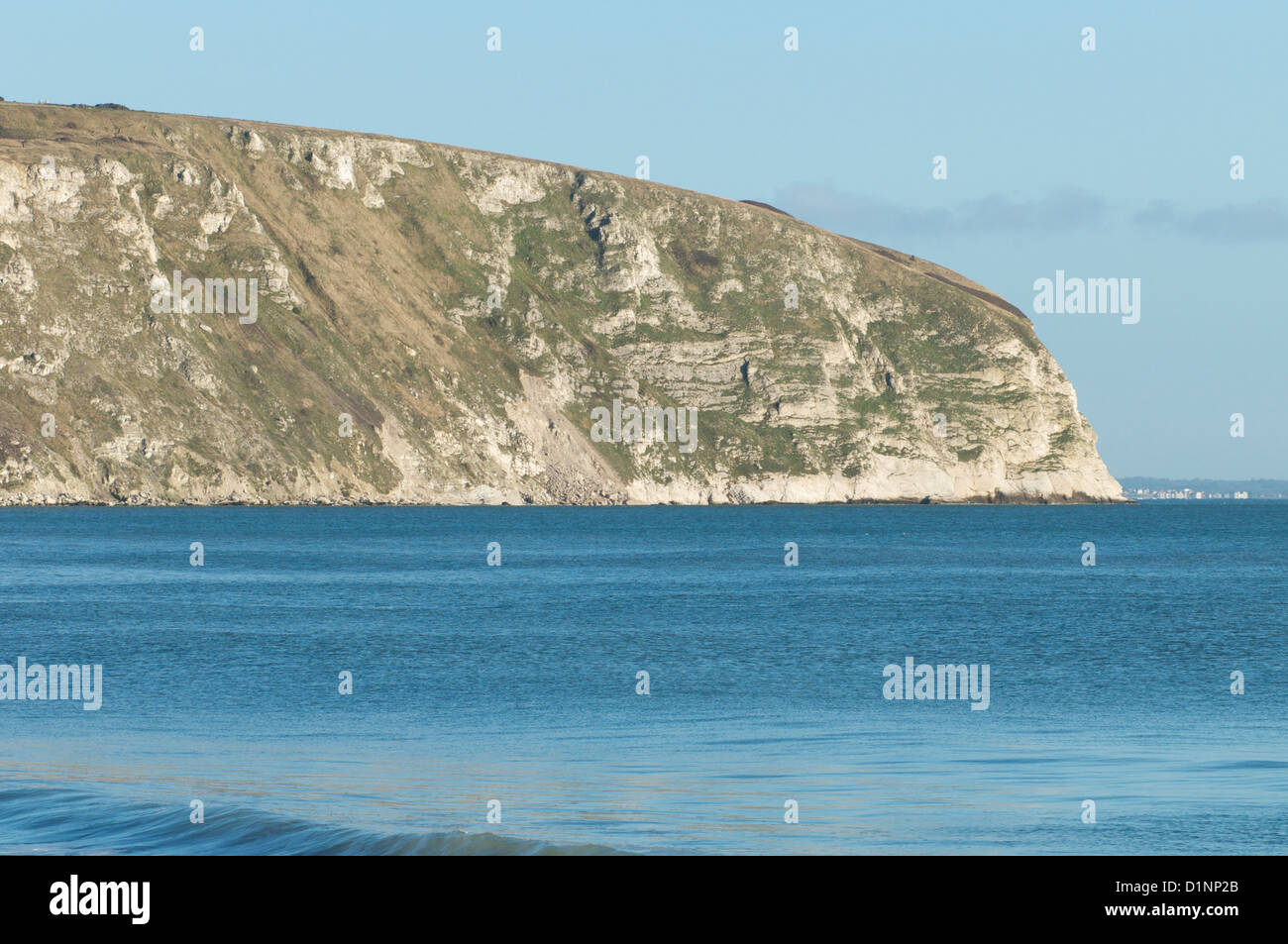 Swanage cliffs at the northern end of Swanage bay Stock Photo - Alamy