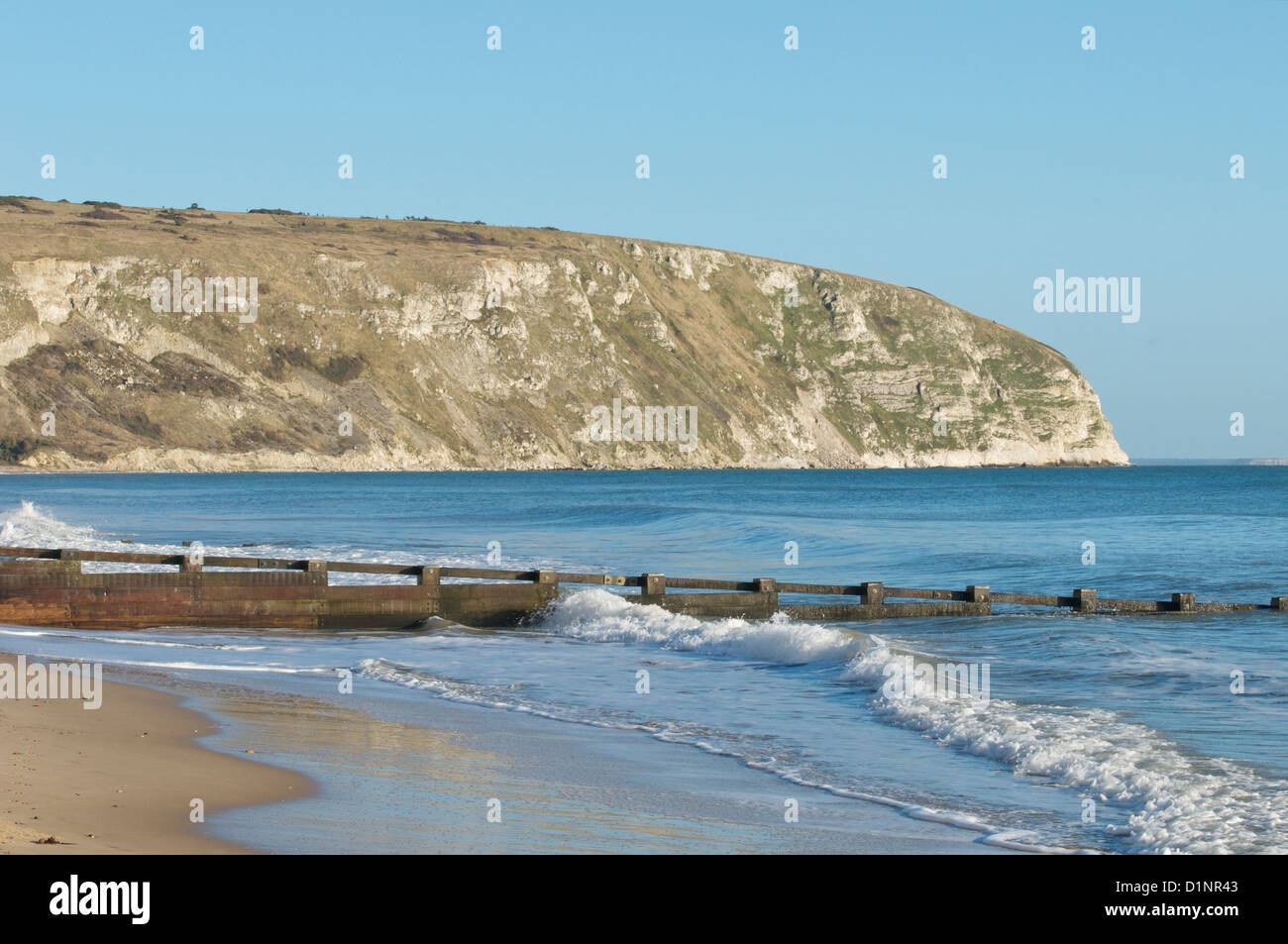 Swanage cliffs at the northern end of Swanage bay Stock Photo - Alamy
