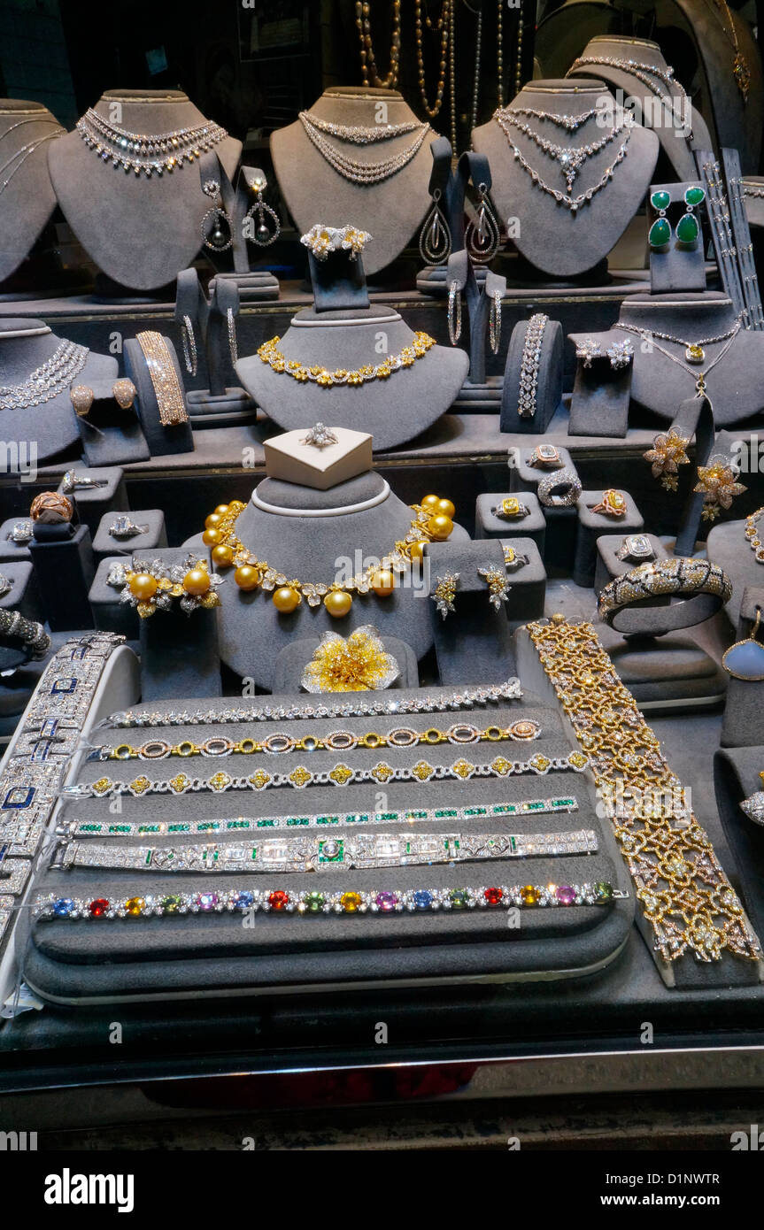 The Diamond District is an area of New York City located on West 47th ...