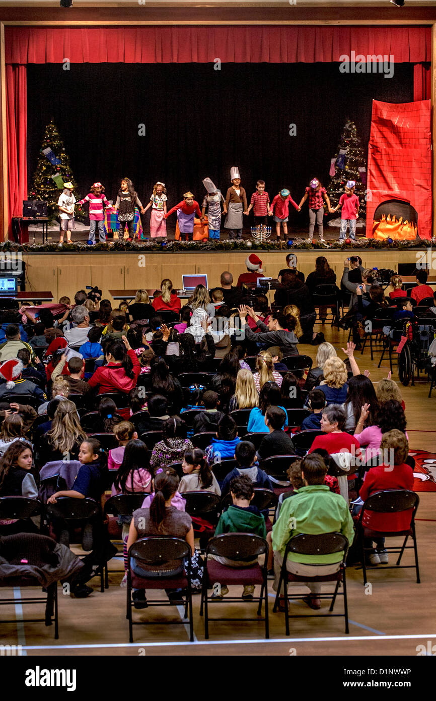 Deaf sign language girls hi-res stock photography and images - Alamy