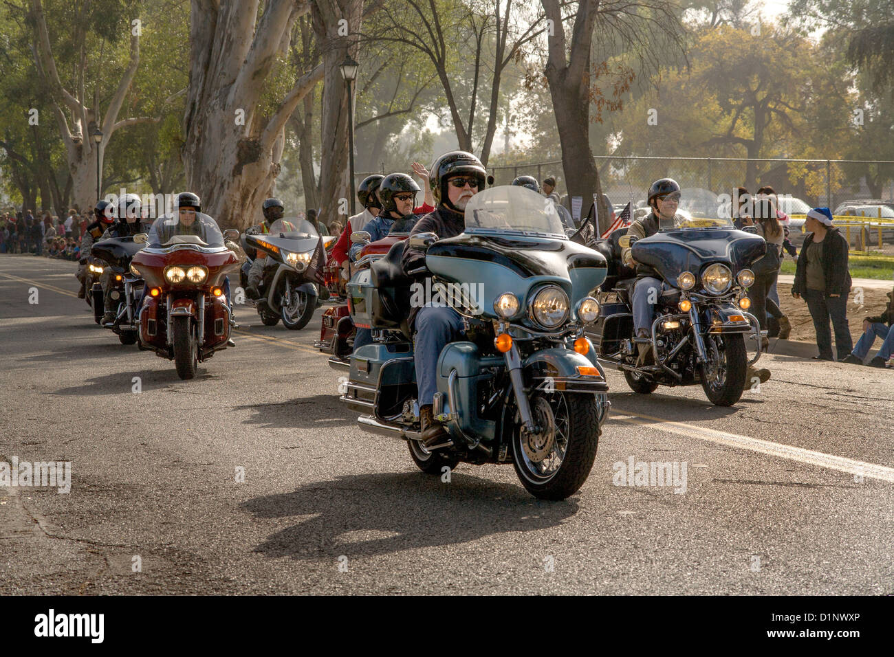 Motorcycles and parade hi-res stock photography and images - Alamy