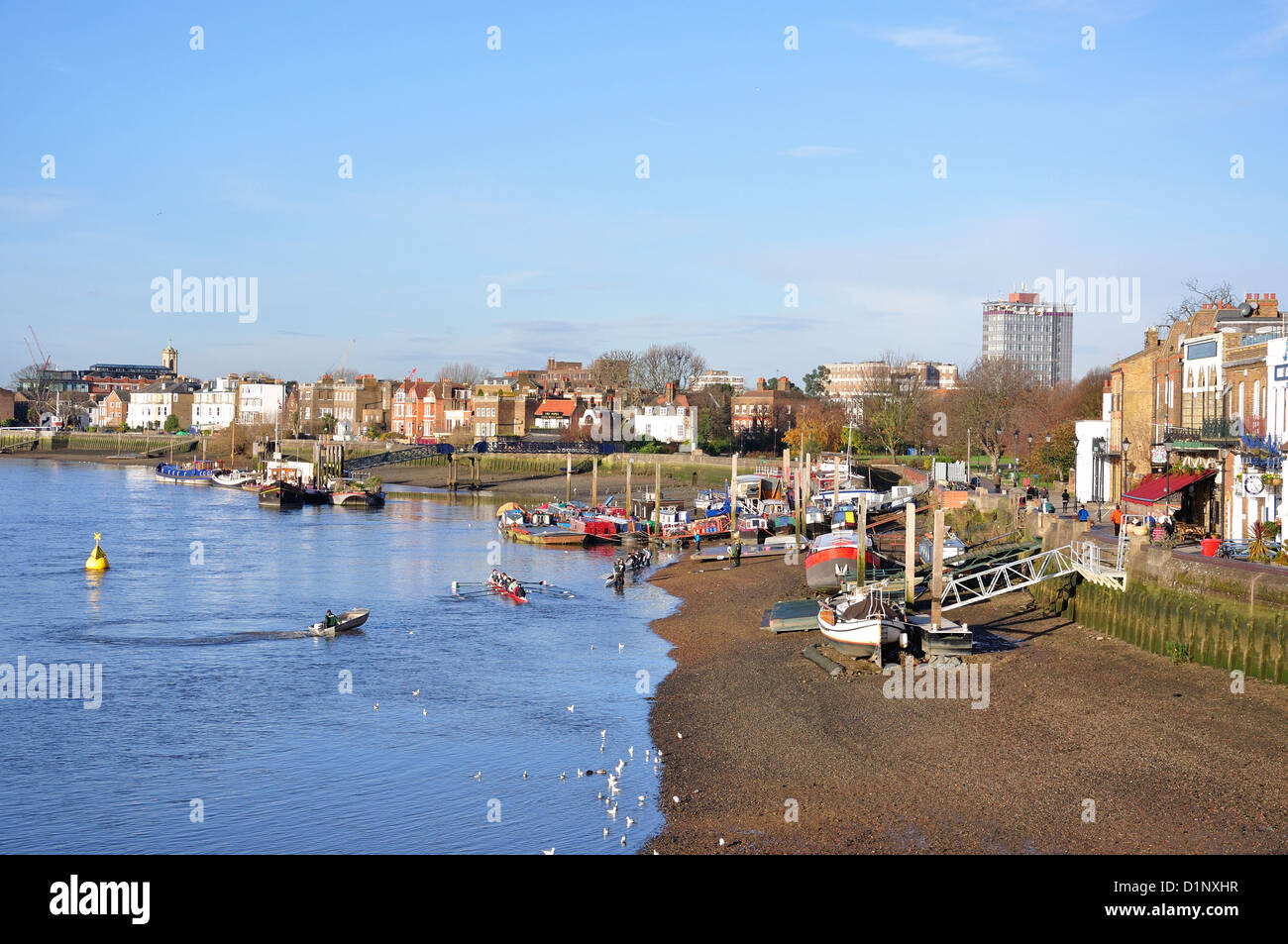 Thames rower london hi-res stock photography and images - Alamy