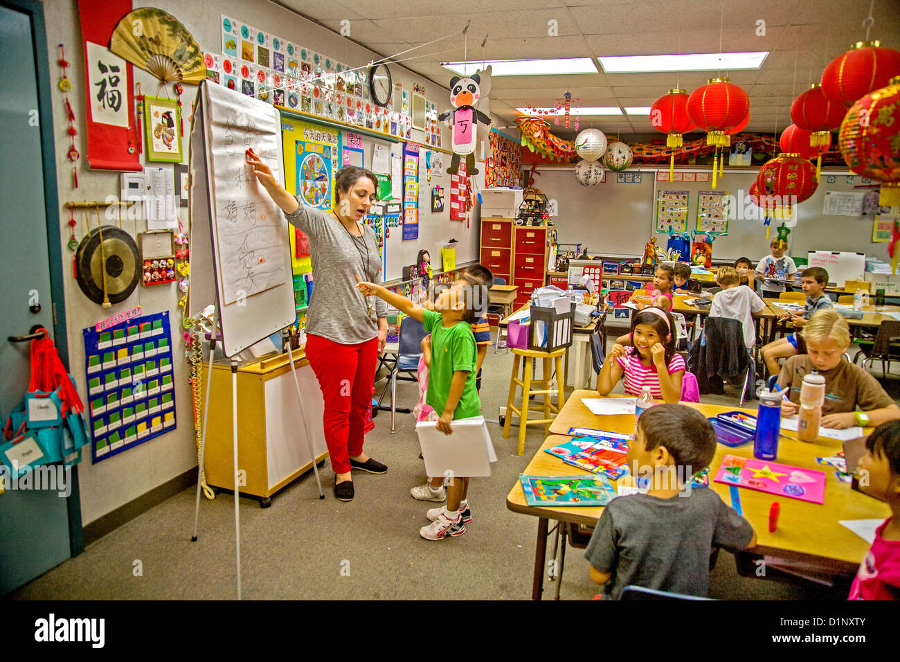 First-grade students learn Mandarin Chinese in a Laguna Niguel, CA ...