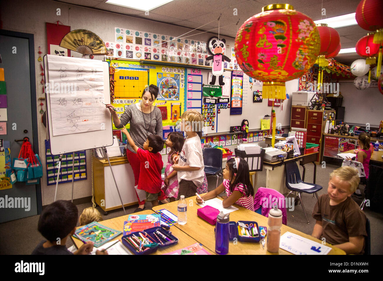 First-grade students learn Mandarin Chinese in a Laguna Niguel, CA ...