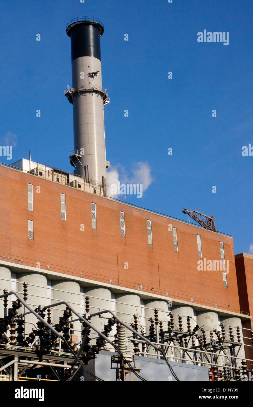 Consolidated Edison Company of New York power plant on the East River ...