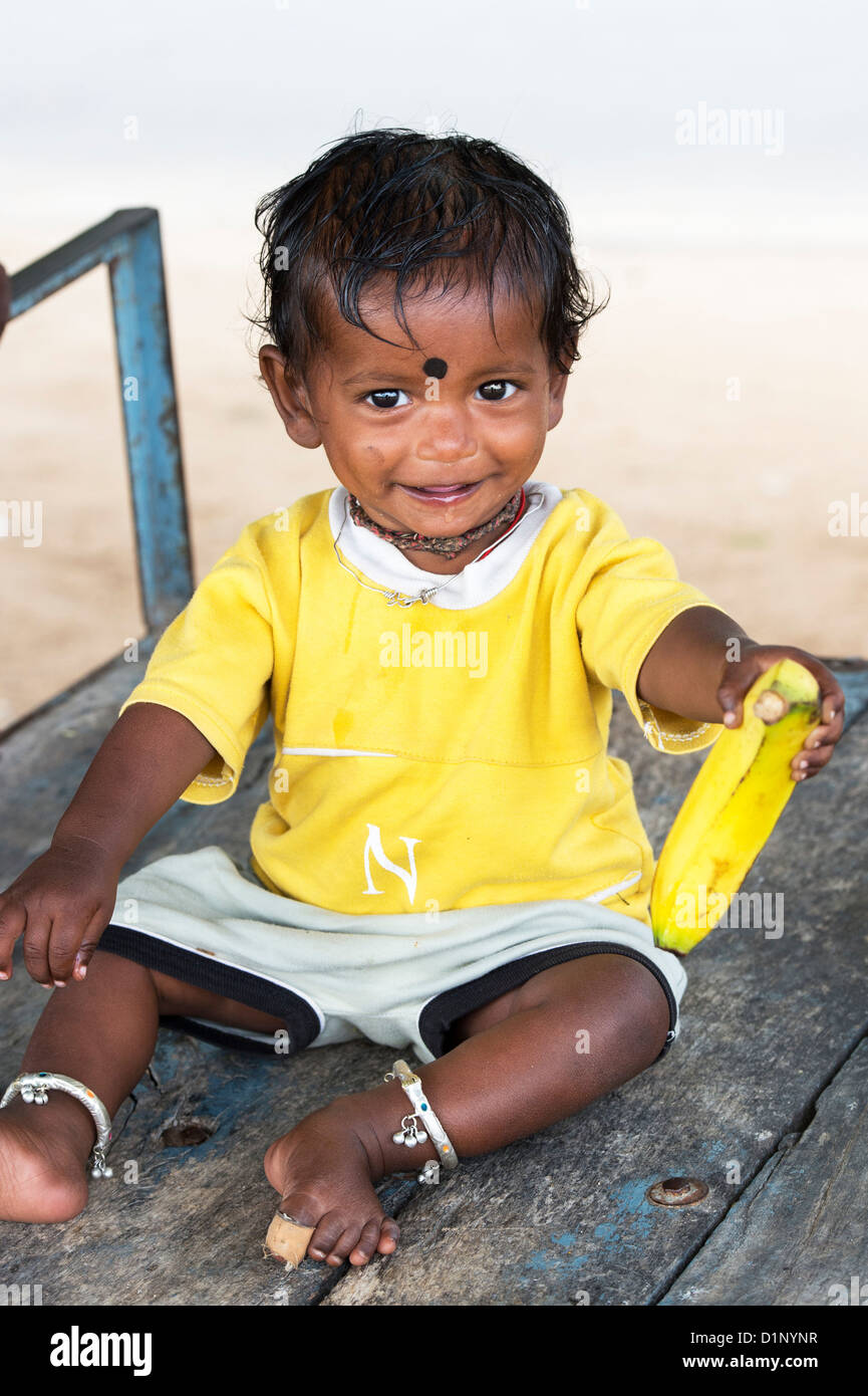 Poor indian baby boy hi-res stock photography and images - Alamy