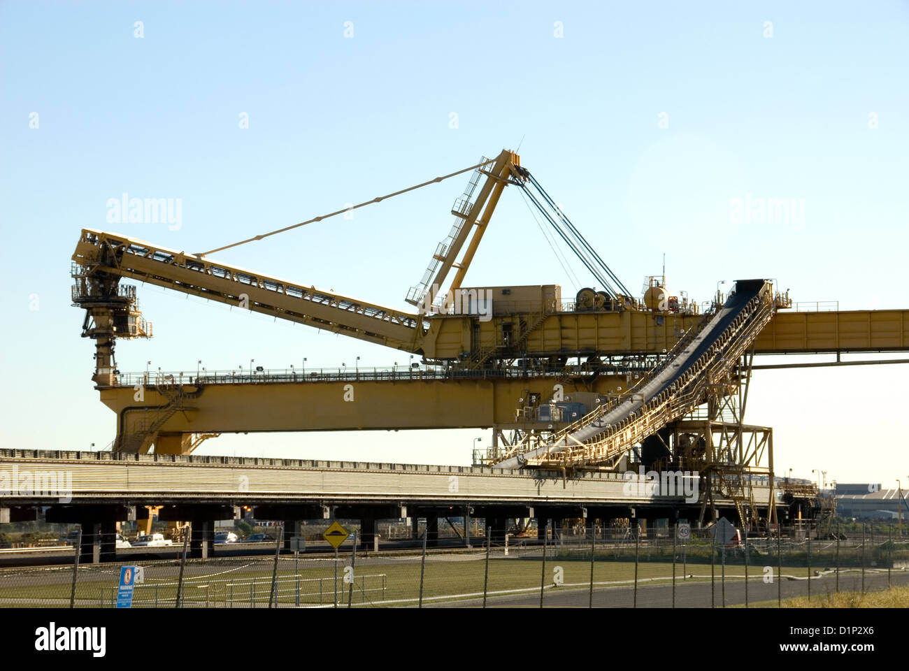 Coal loader hi-res stock photography and images - Alamy