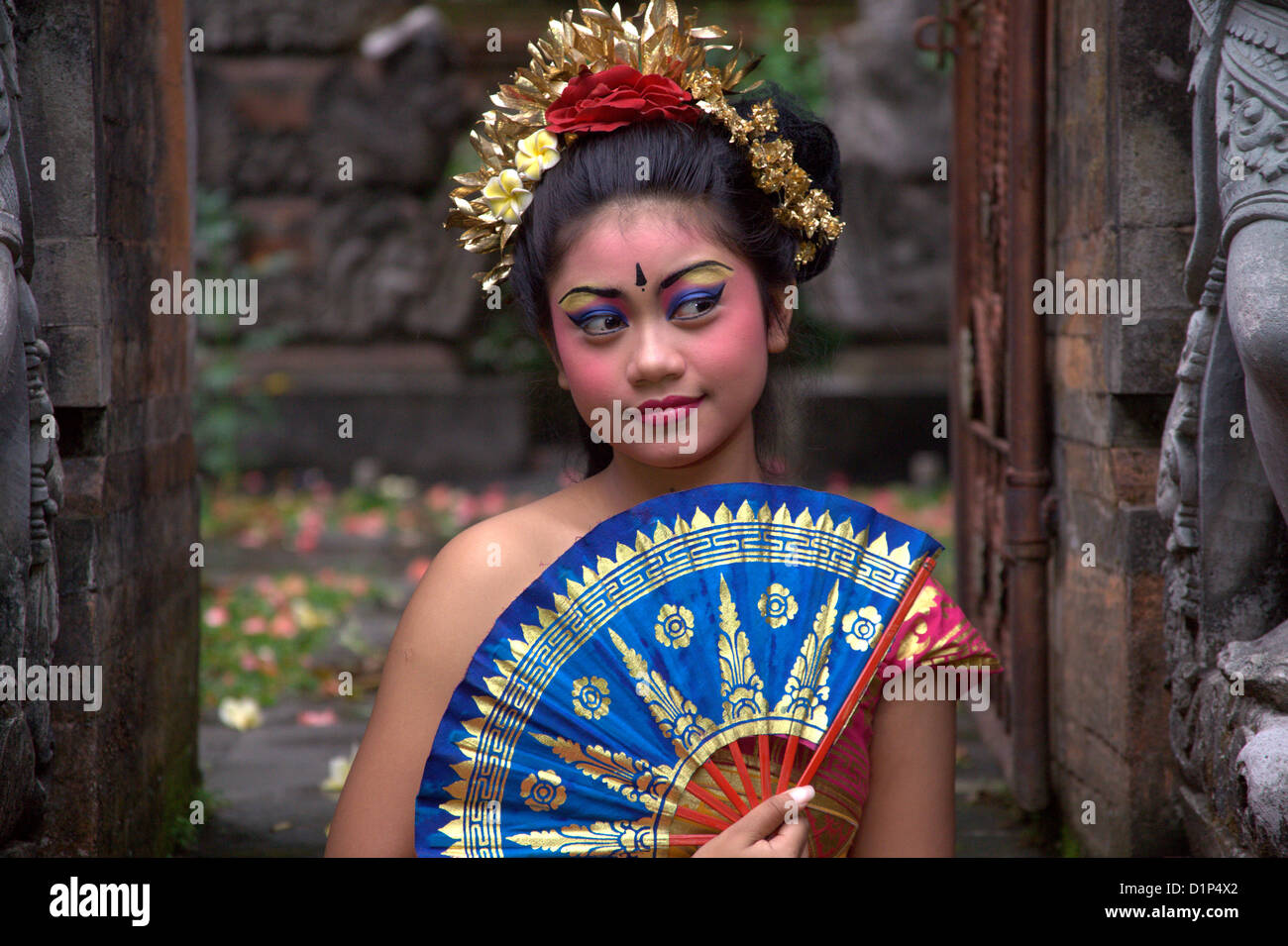 Young Balinese Girl ready for the temple dance Stock Photo - Alamy