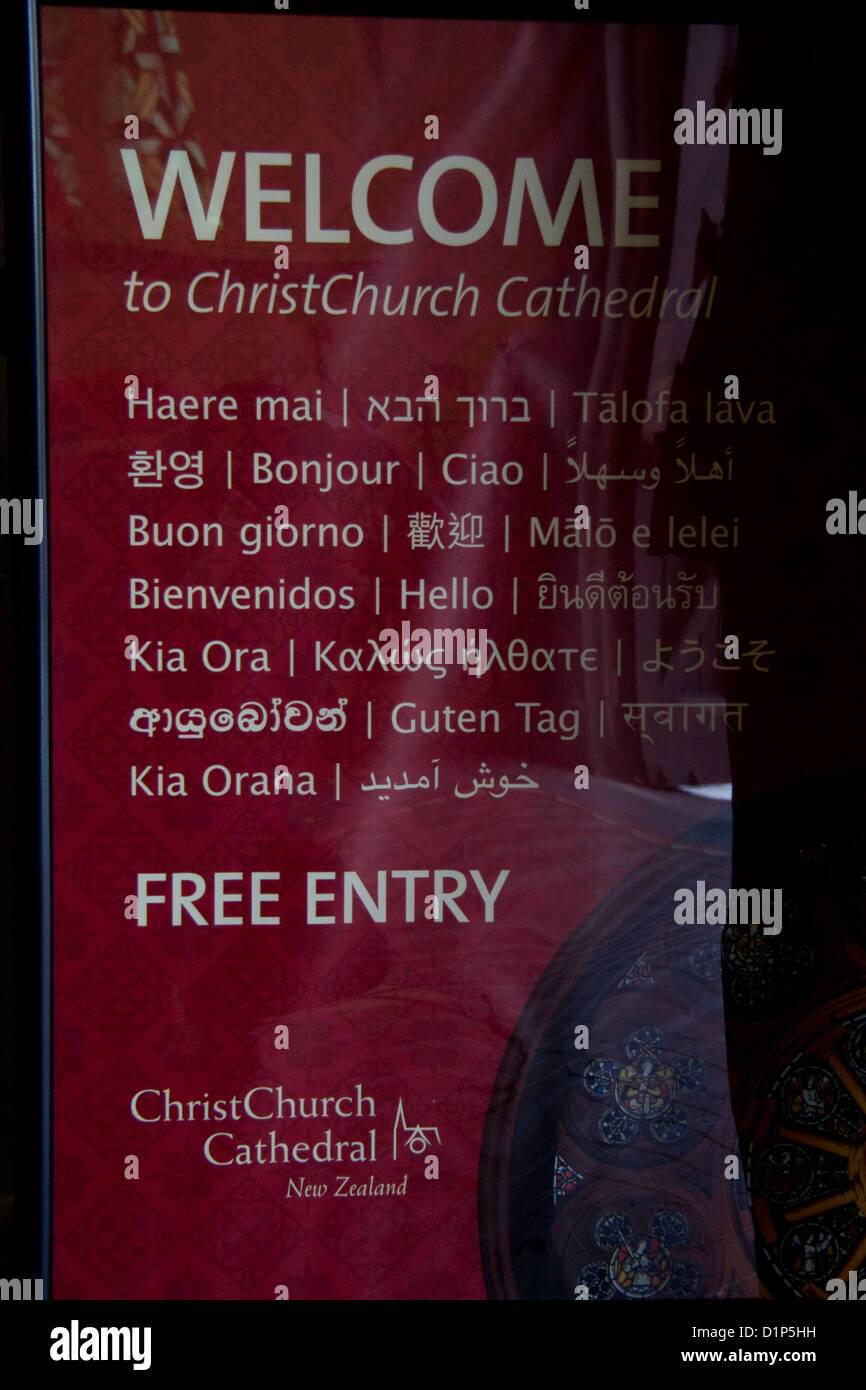 Multi language welcome sign hi-res stock photography and images - Alamy