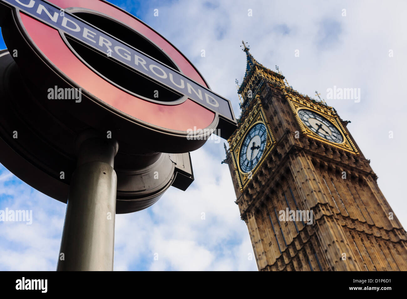 London Big Ben and underground sign Stock Photo - Alamy