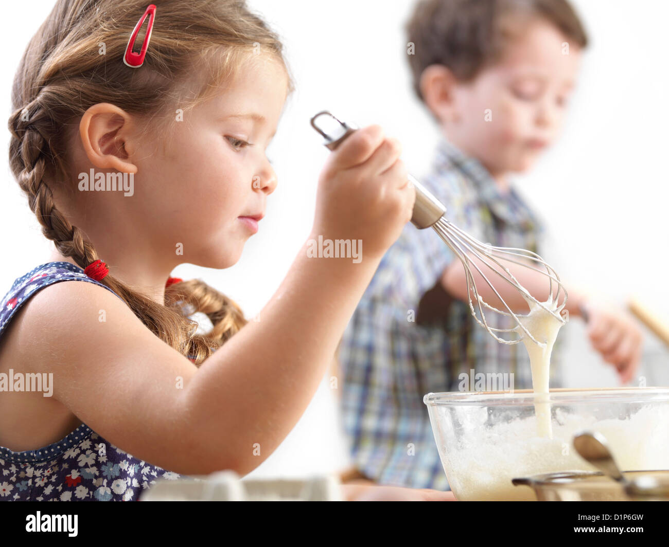 Twin children group hi-res stock photography and images - Alamy