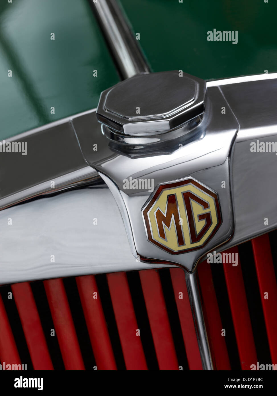 Mg grill hi-res stock photography and images - Alamy