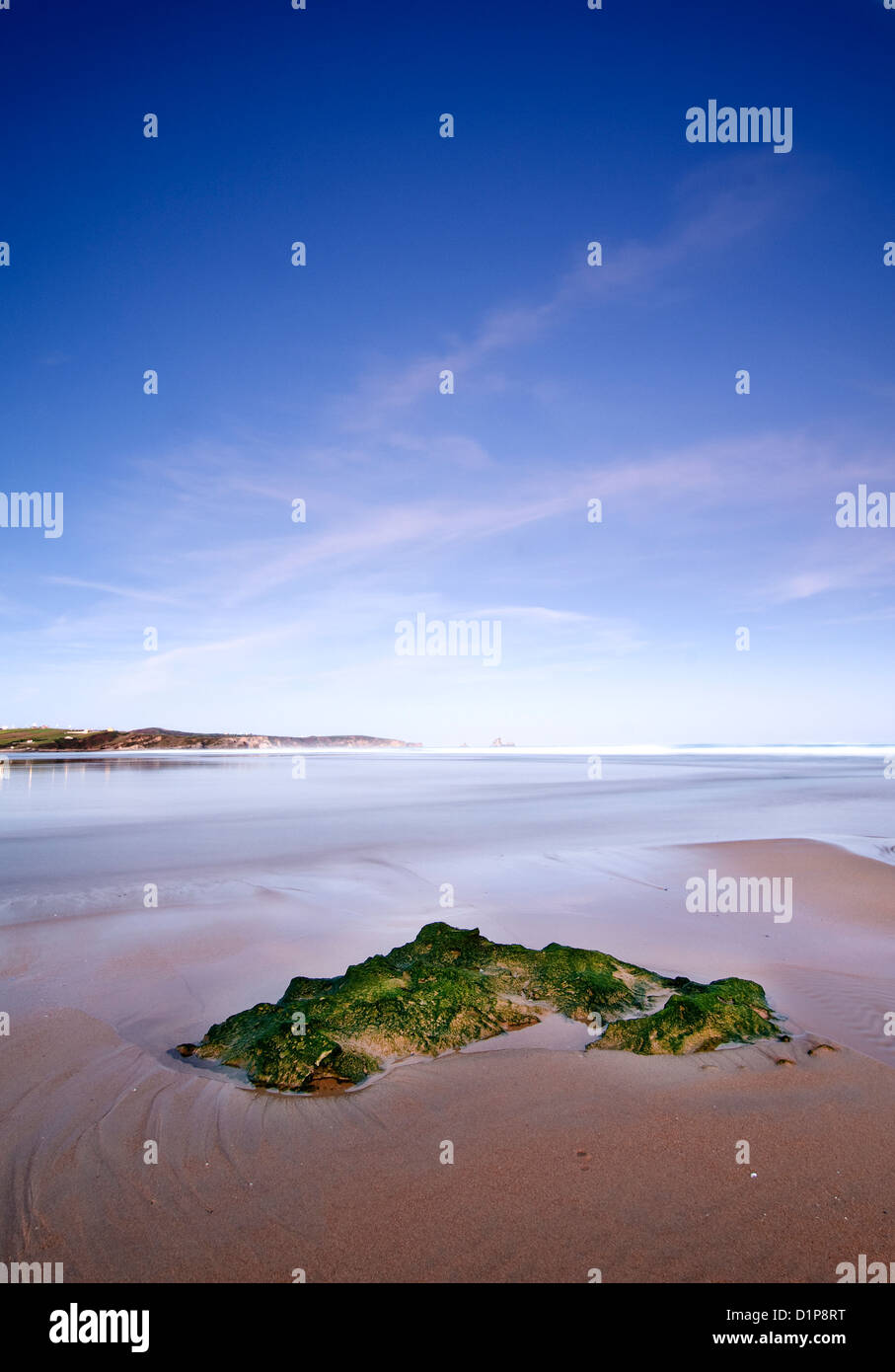 Under water on stones hi-res stock photography and images - Alamy