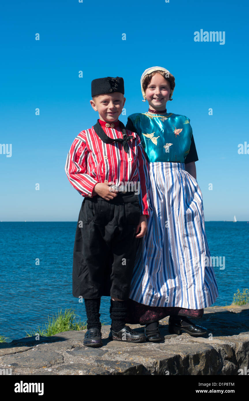Dutch girl traditional costume High Resolution Stock Photography and ...
