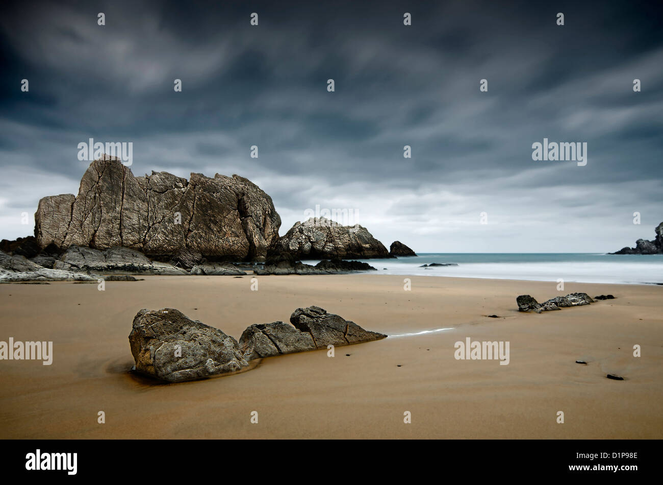 Dramatic seascape over beach hi-res stock photography and images - Alamy