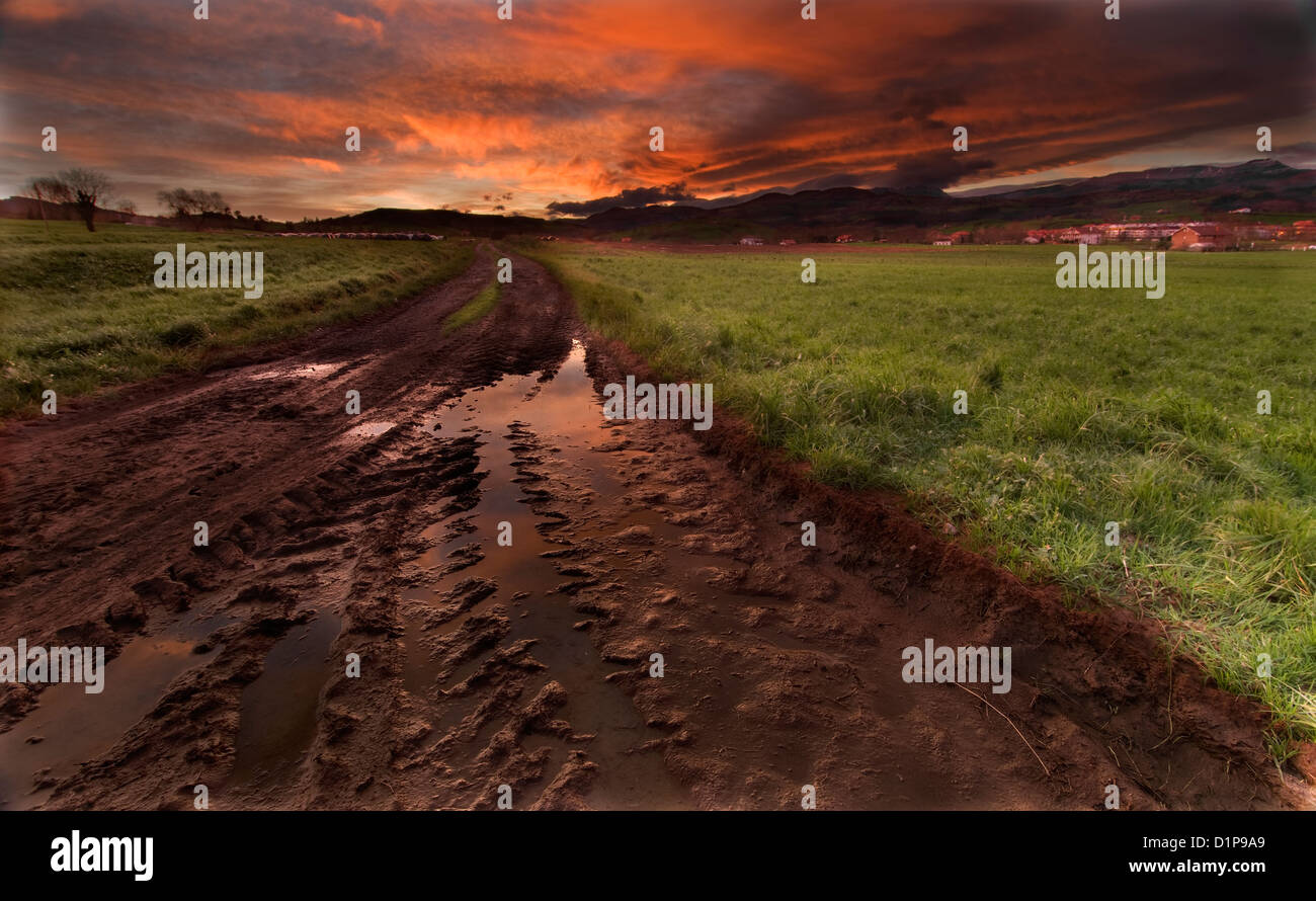 Mud road hi-res stock photography and images - Alamy
