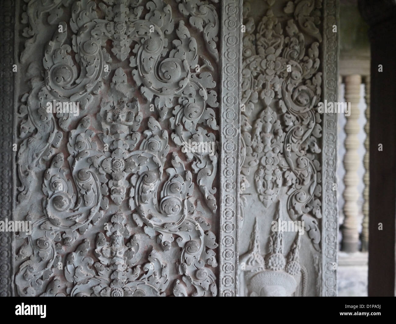 Angkor Wat stone wall pattern Stock Photo - Alamy