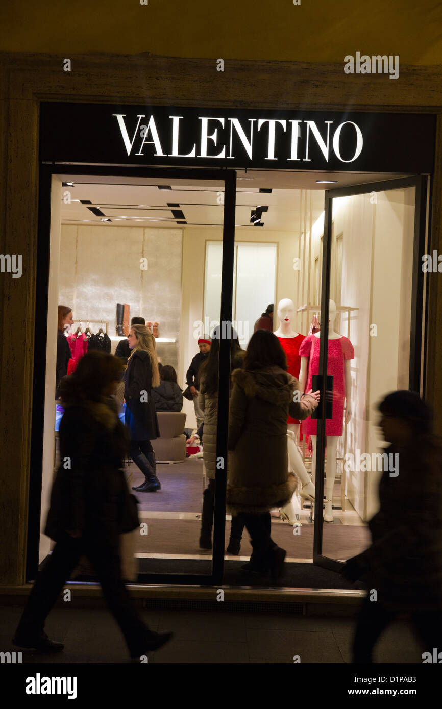 Valentino store showcase storefront Via Condotti Rome Italy shopping ...
