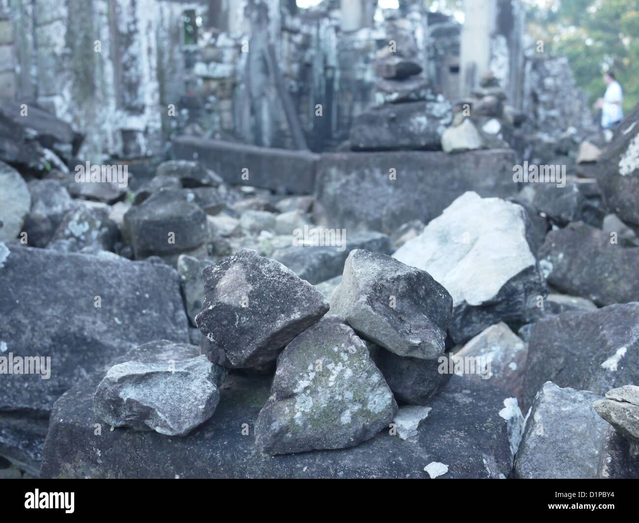 ancient temple broken destroyed destruction Stock Photo - Alamy