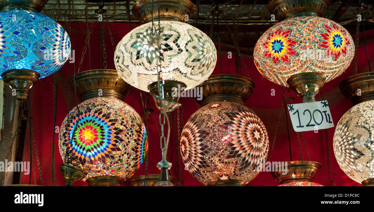 Decorative Turkish lanterns in a store, Grand Bazaar, Istanbul, Turkey ...