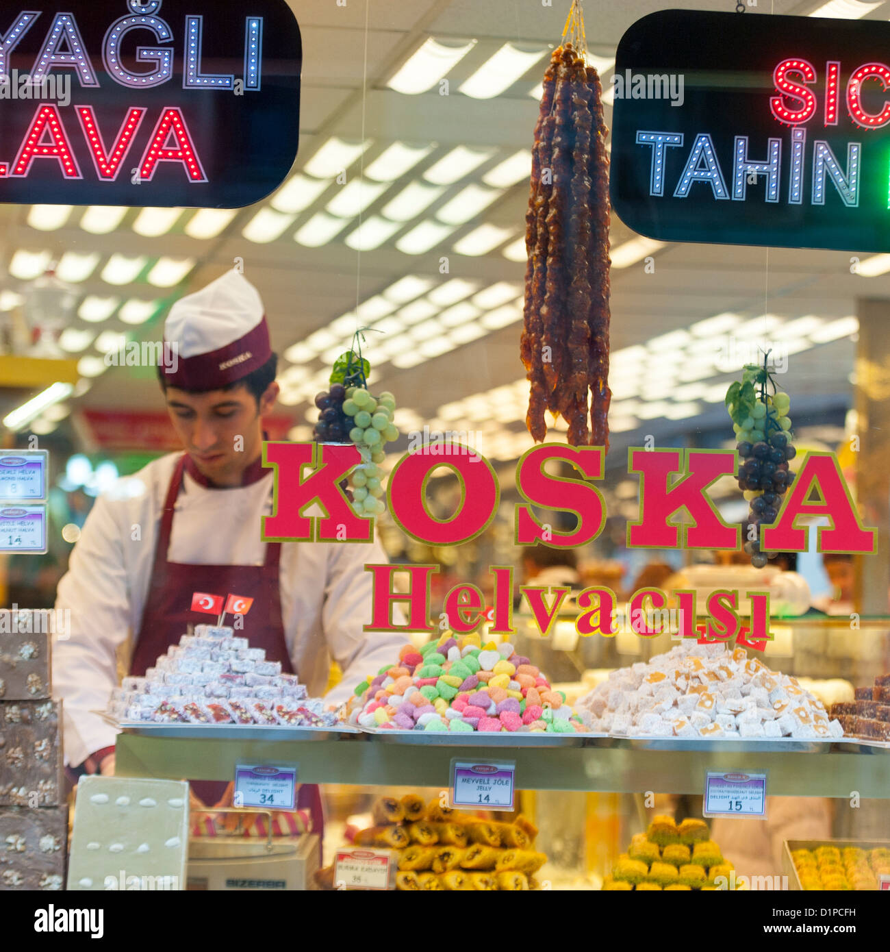 Istanbul turkey turkish delight display hi-res stock photography and ...