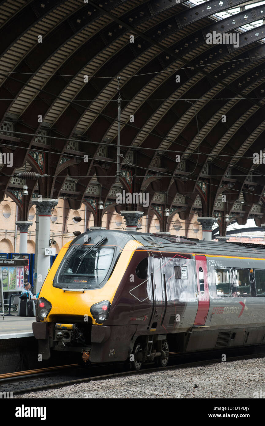Class 220 Voyager passenger train in CrossCountry livery waiting at a ...